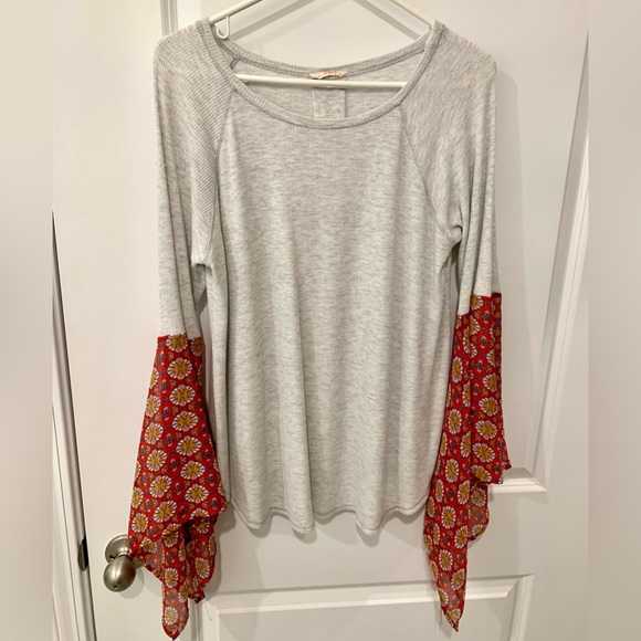 Hummingbird | Tops | Hummingbird Boho Top With Sheer Bell Sleeves ...